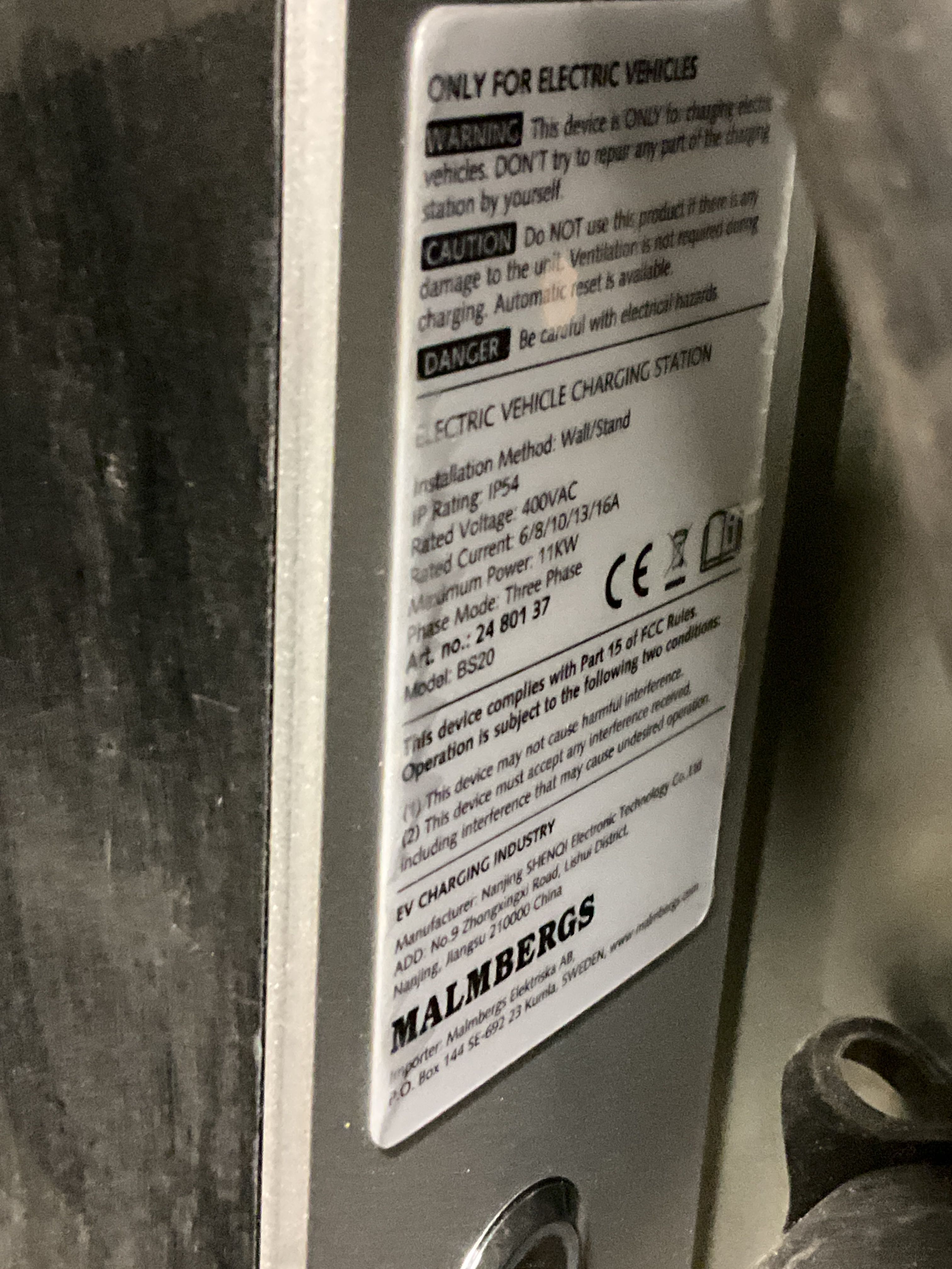 Laddstation för elbil - Malmbergs BS20 - Auktioner online ...