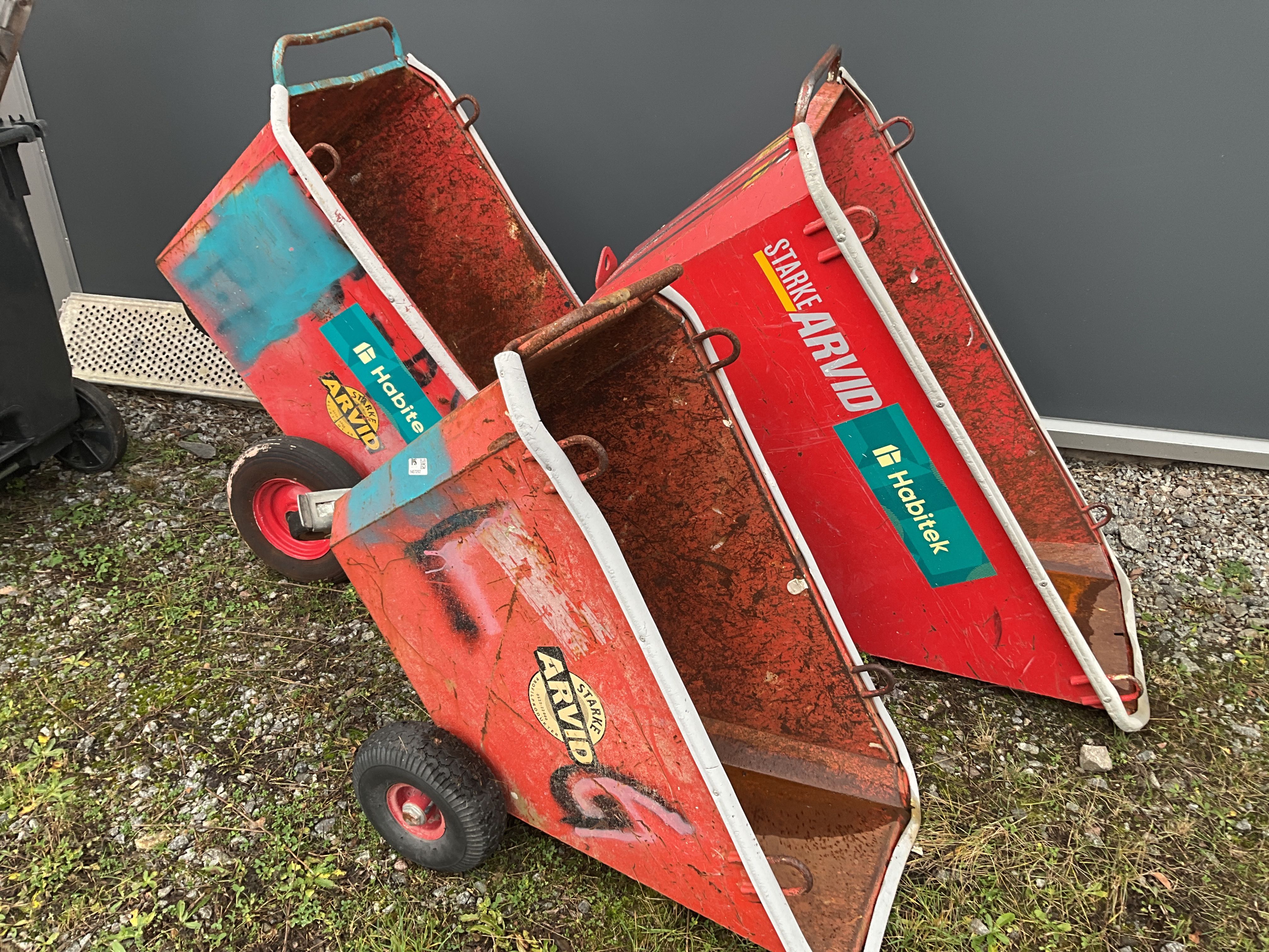 Material container on wheels 3 pcs - Starke Arvid - PS Auction - We ...