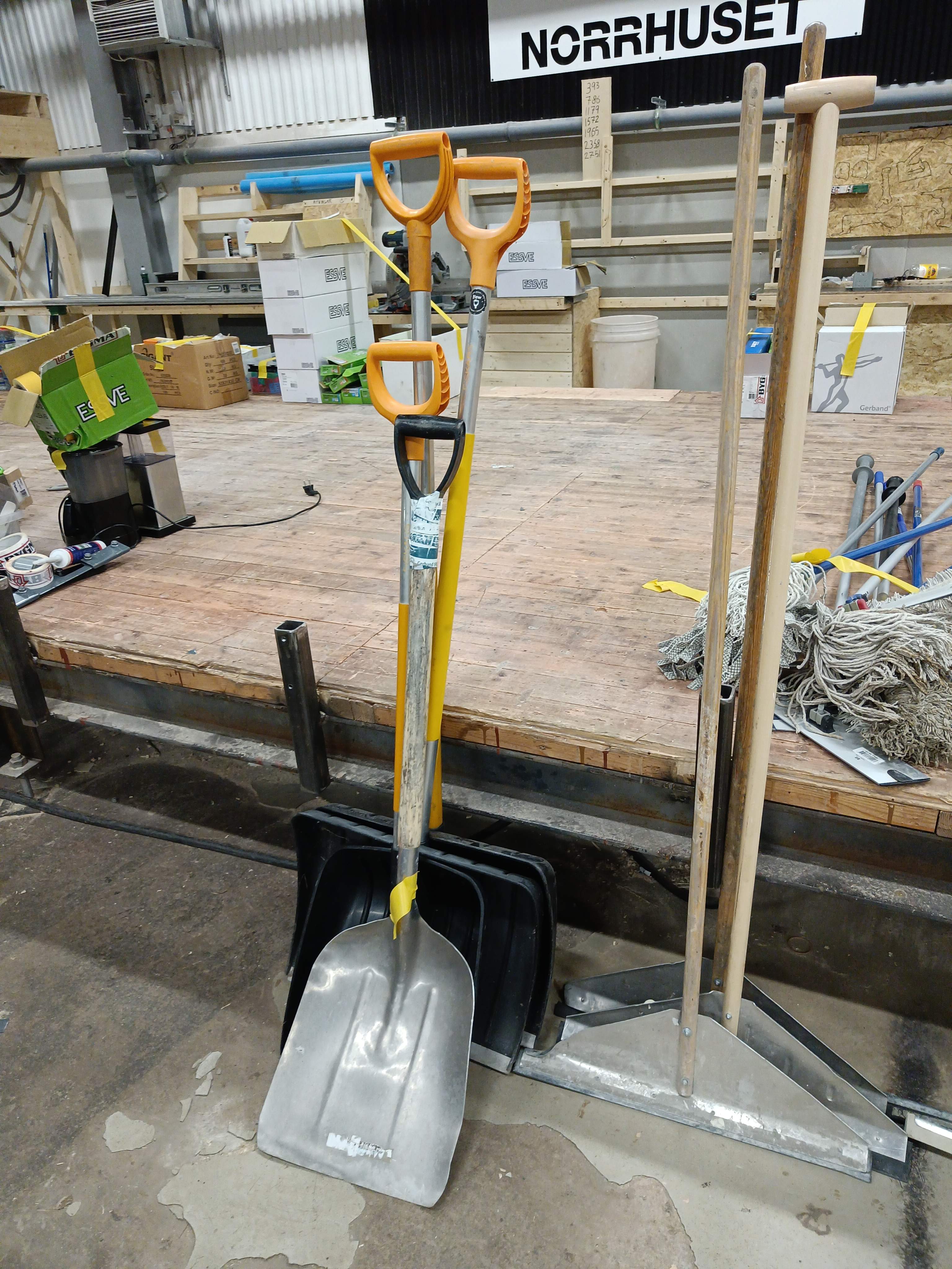 Hand tools - PS Auction - We value the future - Largest in net auctions