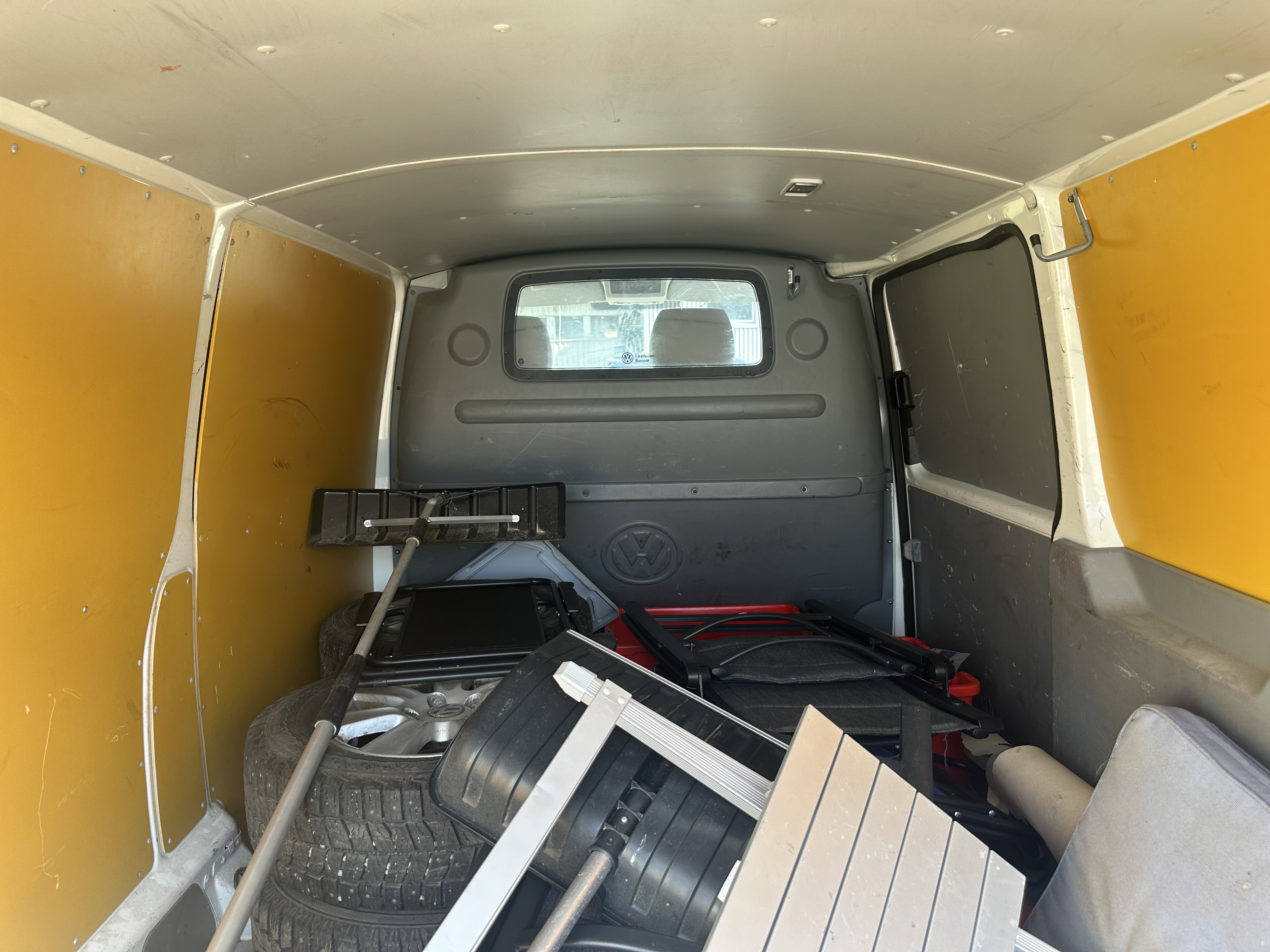 VW Transporter T28 1.9 TDI Manuell -2009 - Auktioner online ...