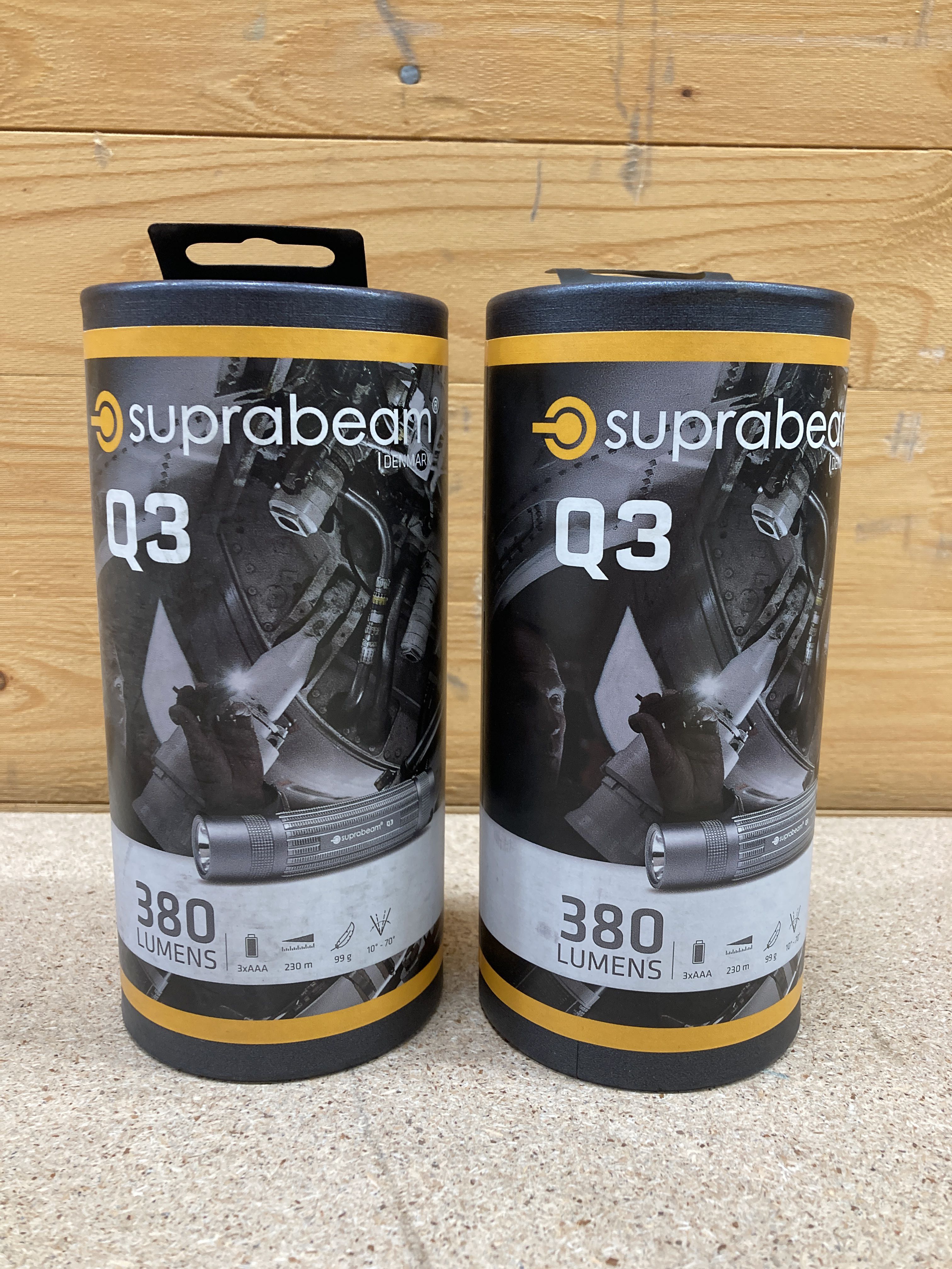 2 st ficklampor Superbeam Q3 380LM - Auktioner online - Nätauktioner ...