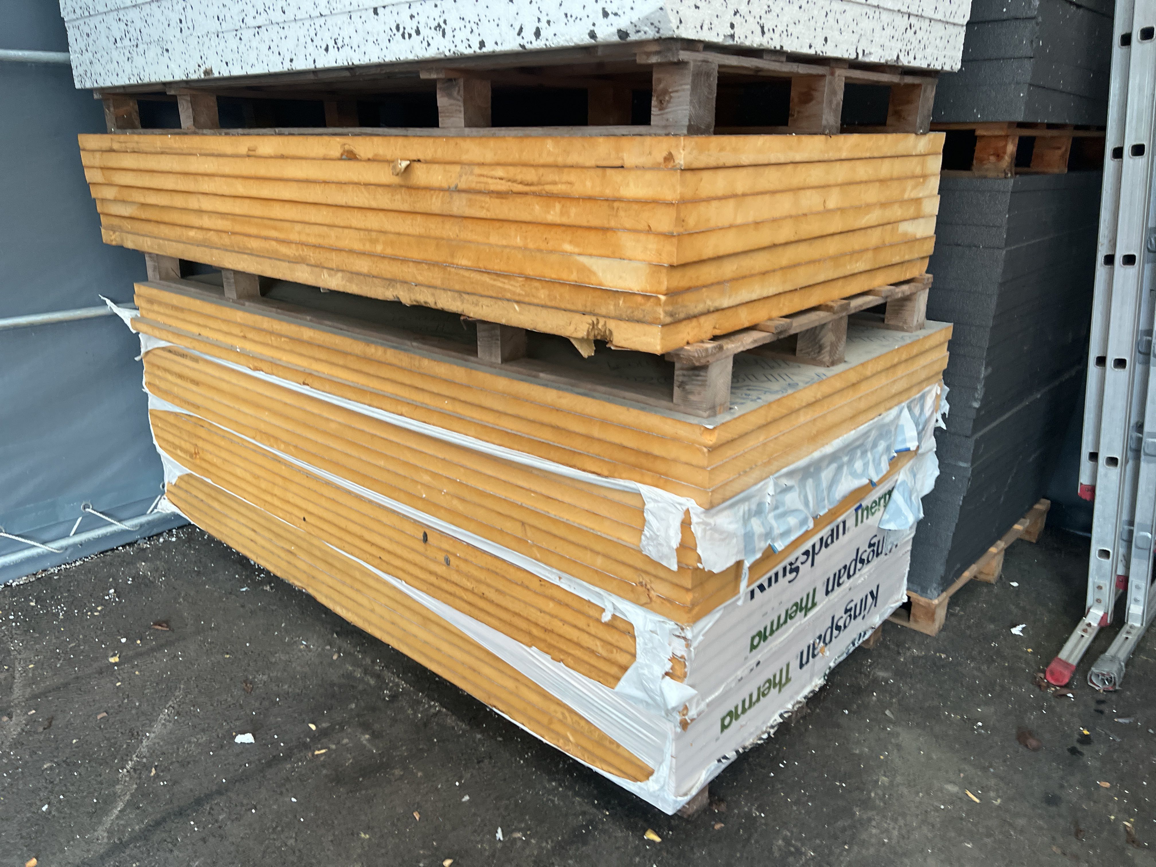 Diverse takisolering, isolering och byggmaterial - Auktioner online ...