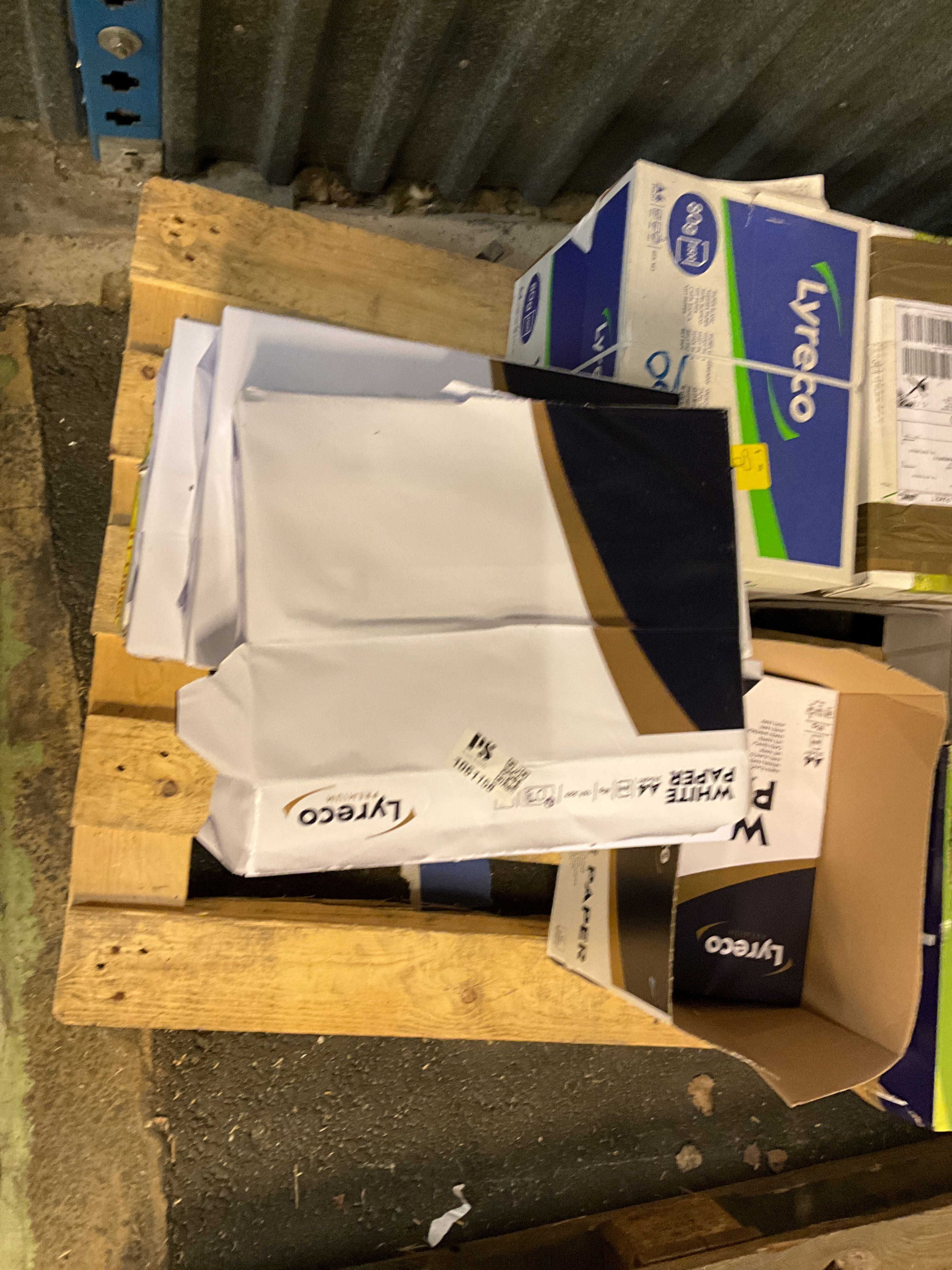 Pallet with A4 paper - PS Auction - We value the future - Largest in ...