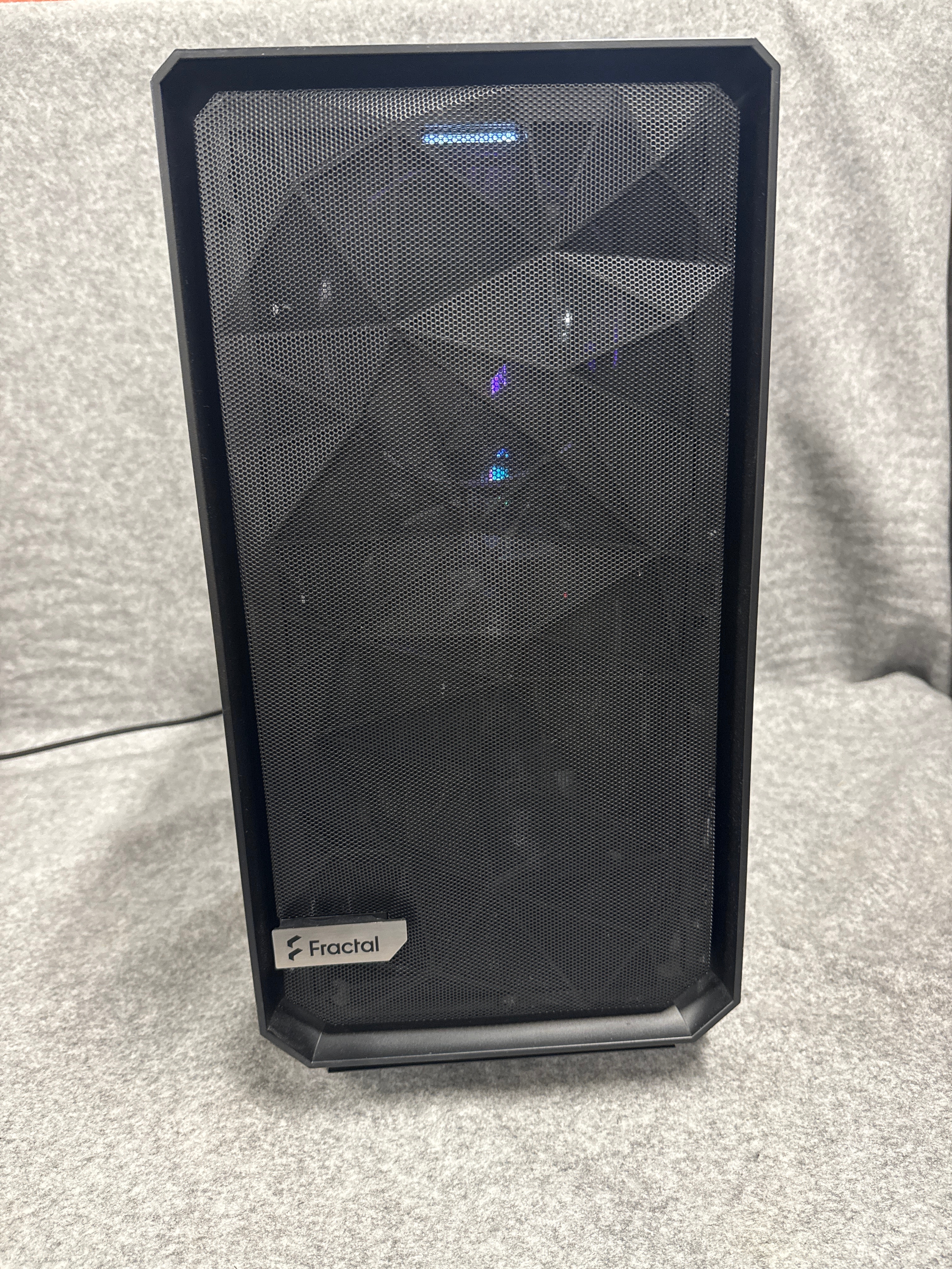 Stationär speldator - Fractal Design - Auktioner online - Nätauktioner ...