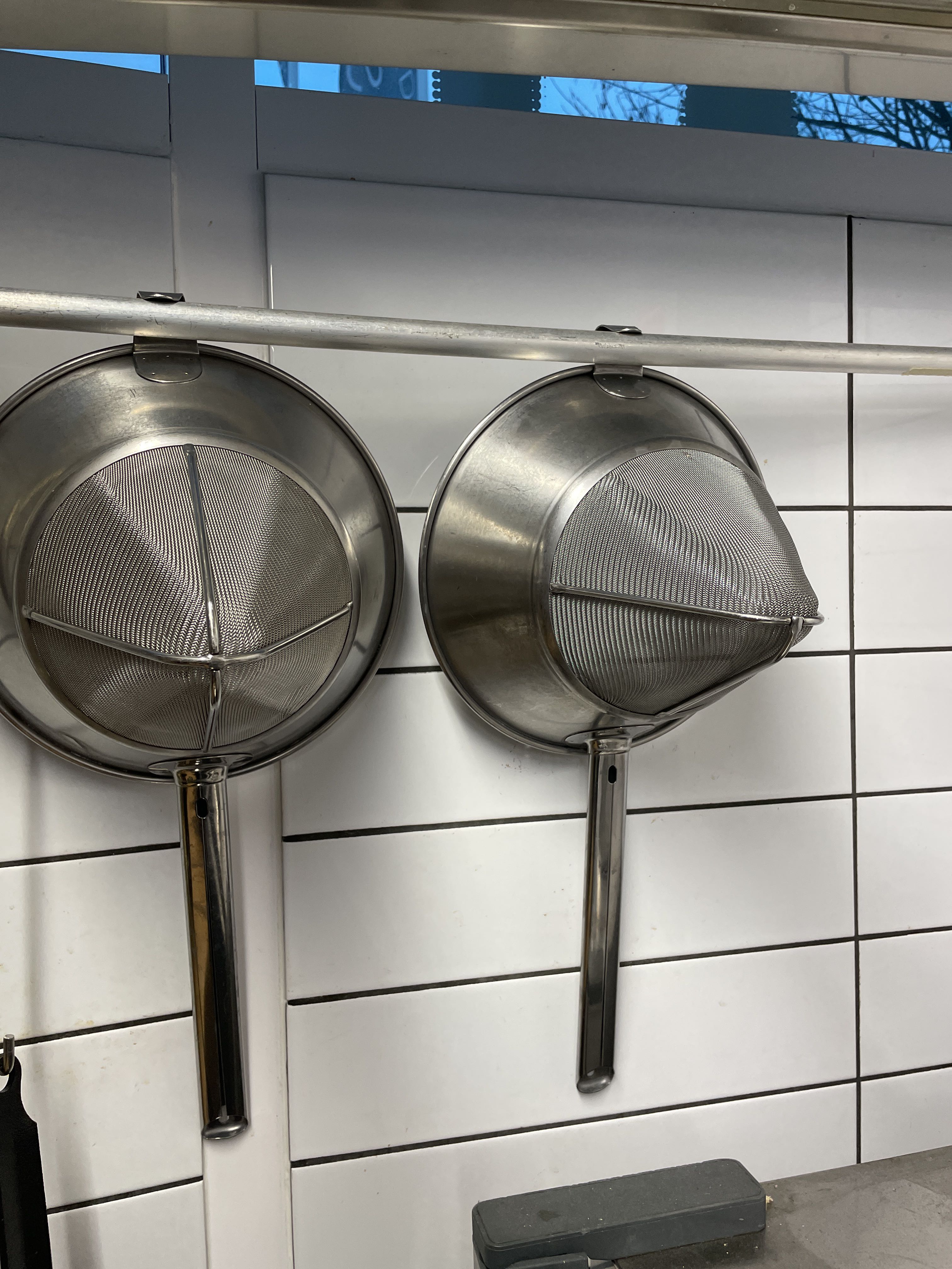 Köksredskap - Kastruller, Durkslag med mera - Auktioner online ...