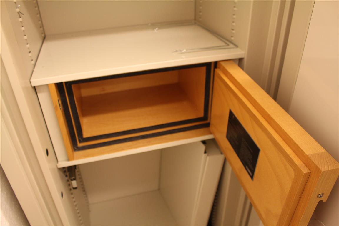 Greater safe Hadak MOD 910 - PS Auction - We value the future - Largest ...