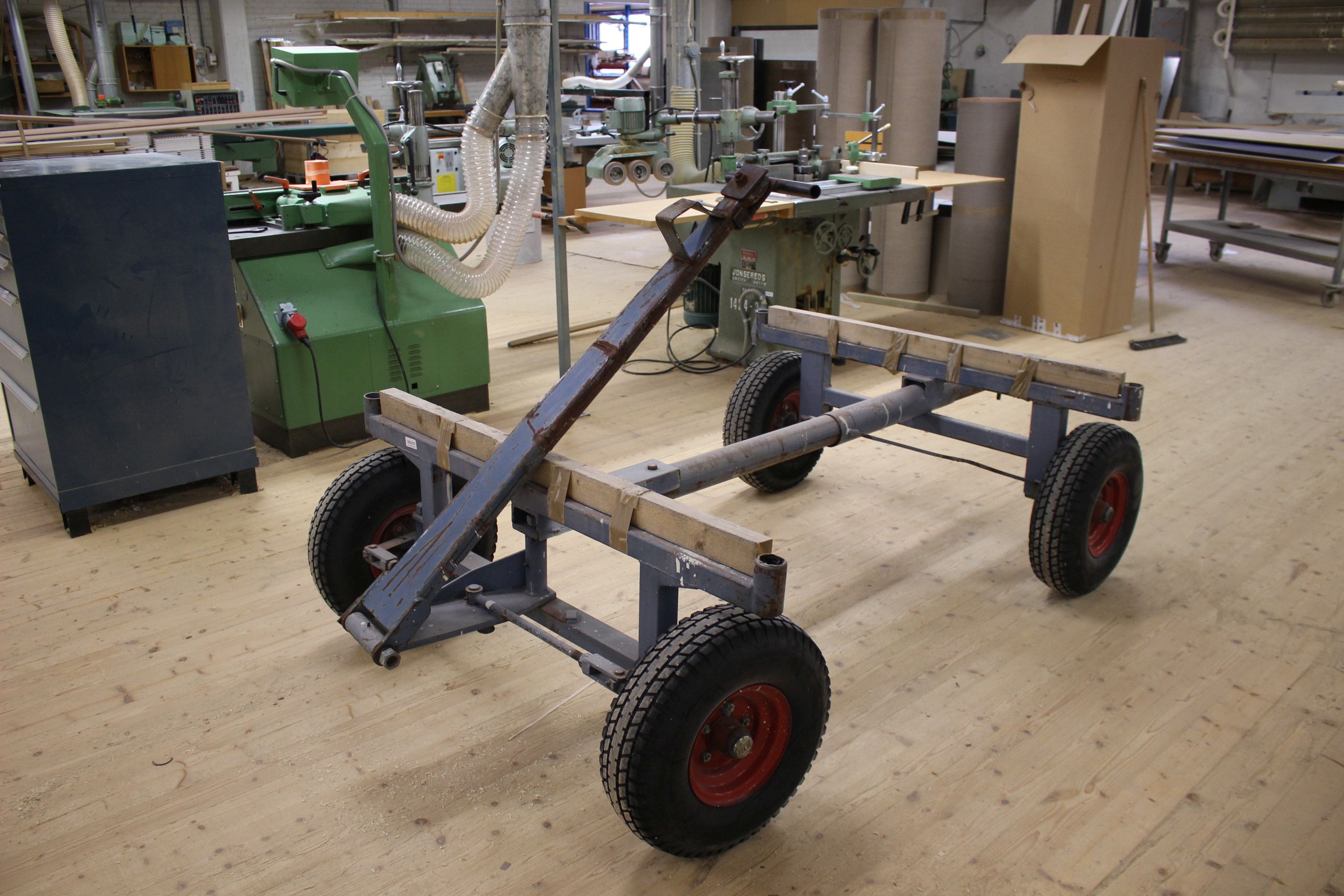 Materialvagn/4-hjulsvagn - PS Auction - We value the future - Largest ...