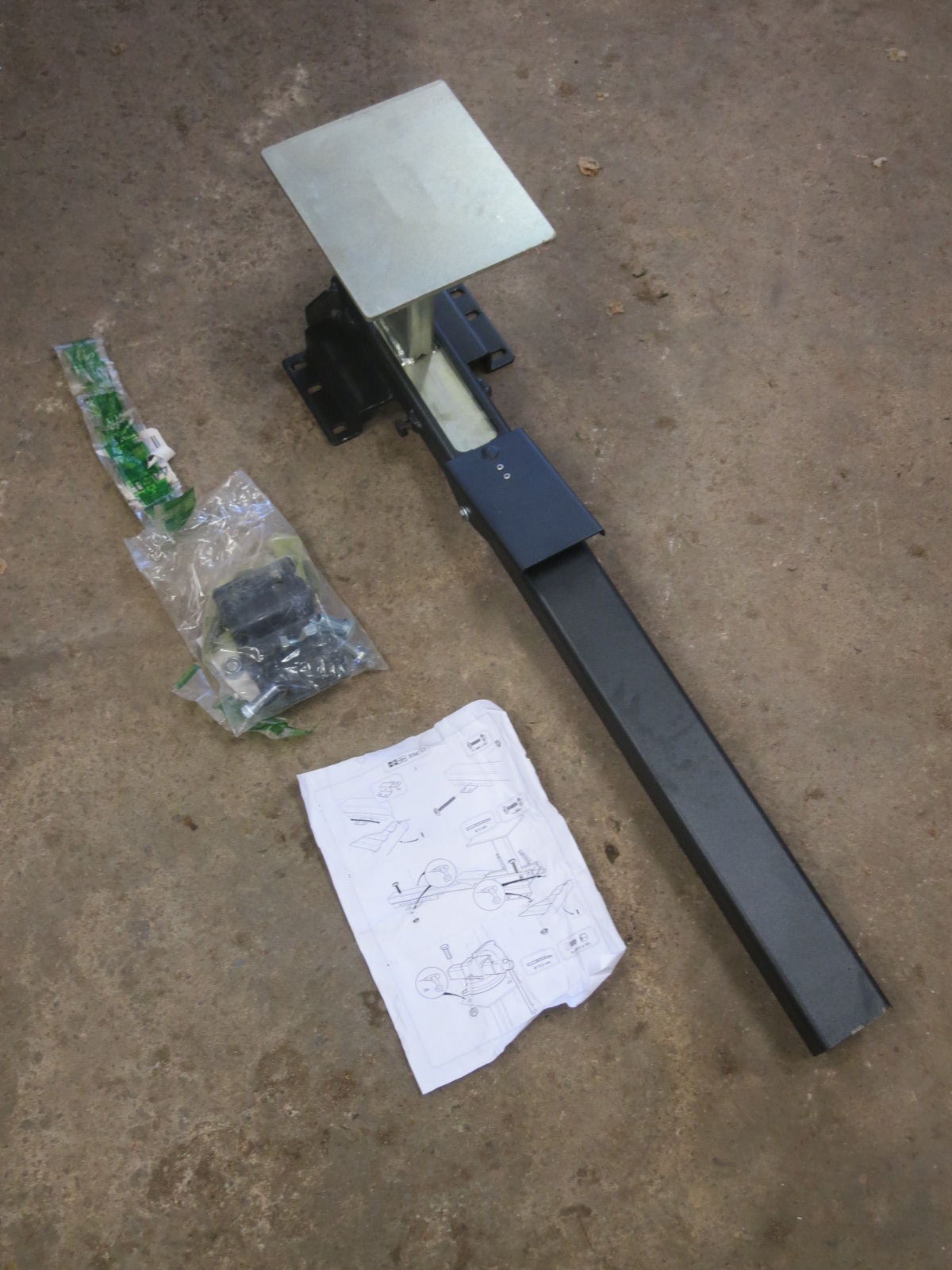 Teleskoparm för skruvstäd - Auktioner online - Nätauktioner ...