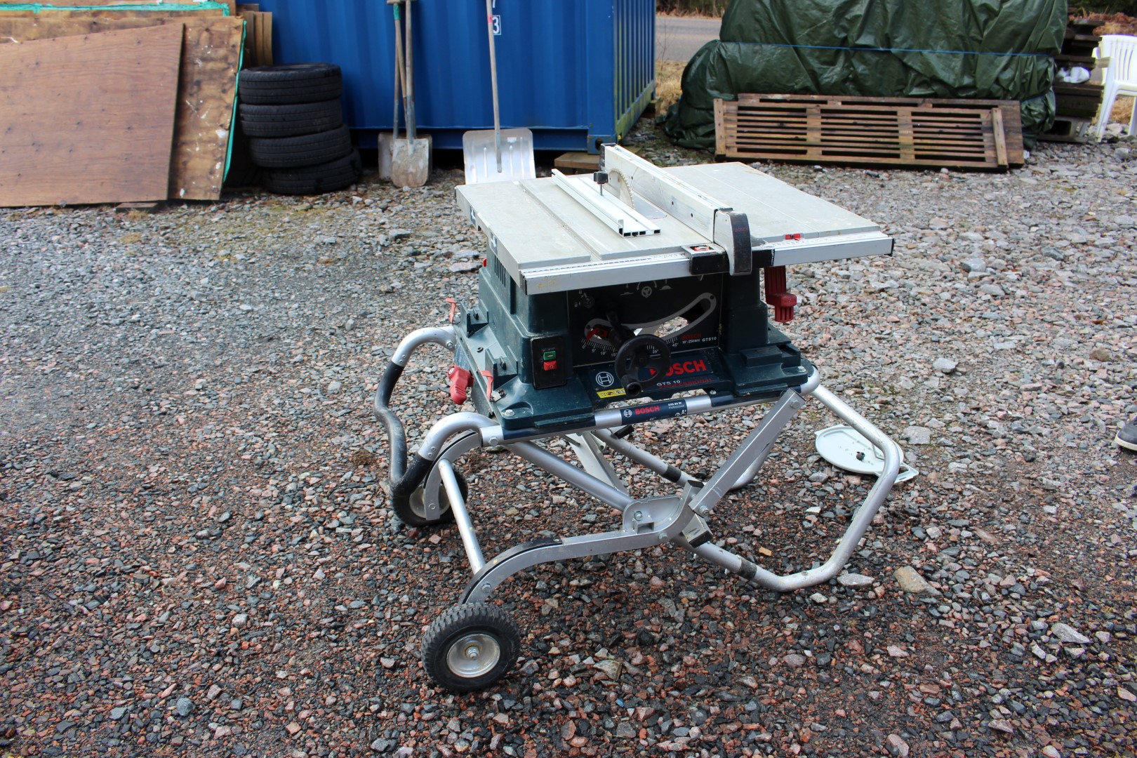 Bordsåg Bosch med stativ - Auktioner online - Nätauktioner ...
