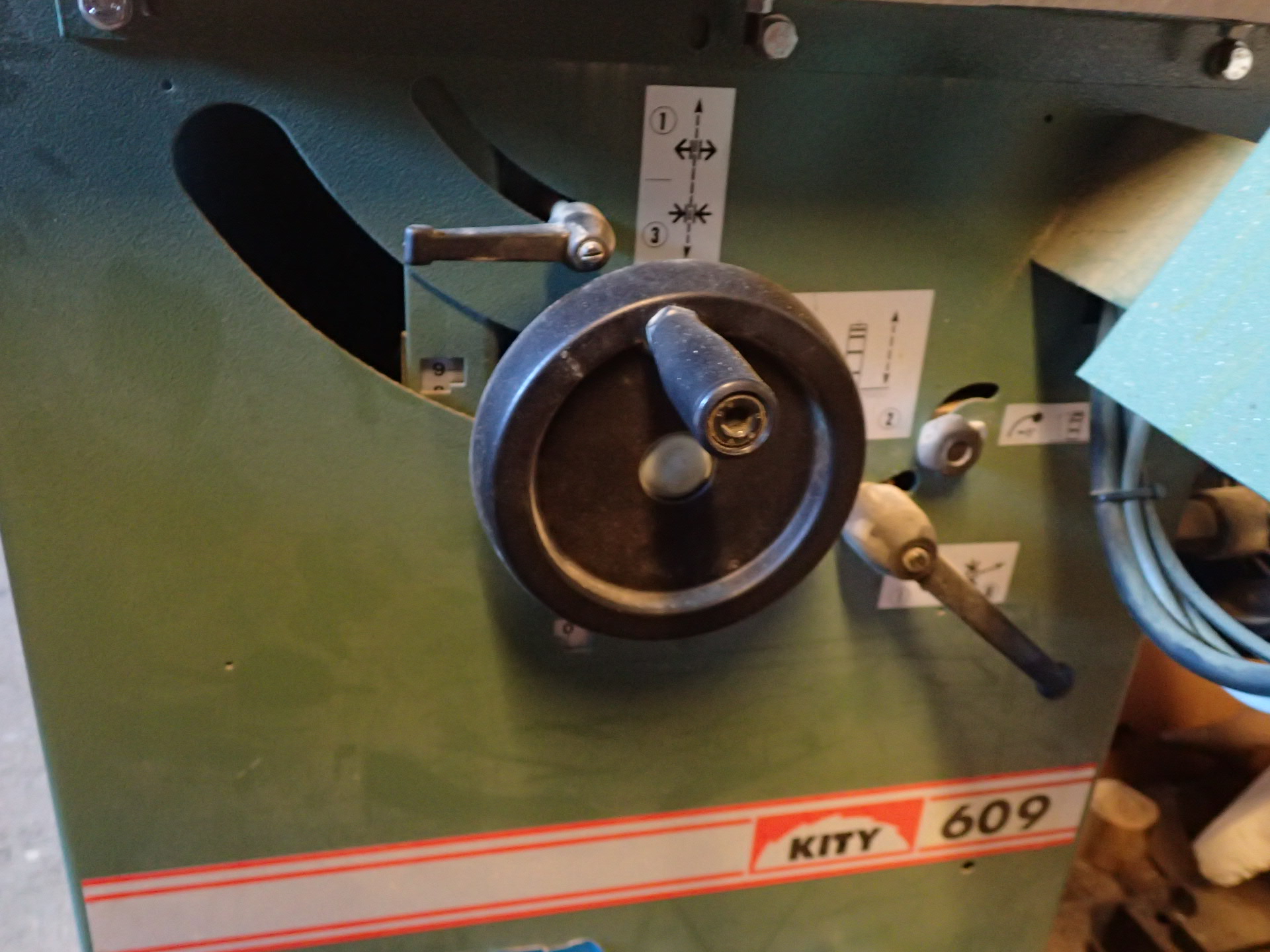 Justersåg med fräs KITY 609 - Auktioner online - Nätauktioner & Konkursauktioner | PS Auction