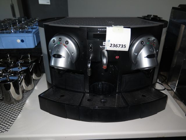 Kaffemaskin Nespresso Gemini / CS 220 Pro - PS Auction - We value the ...