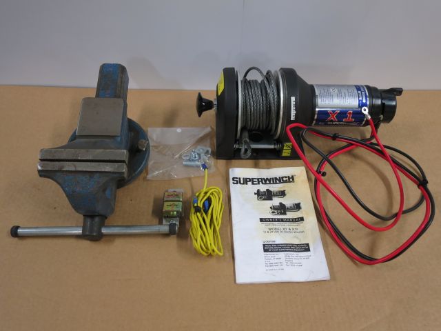 Vinsch Superwinch X1 + Skruvstäd - Auktioner online - Nätauktioner ...