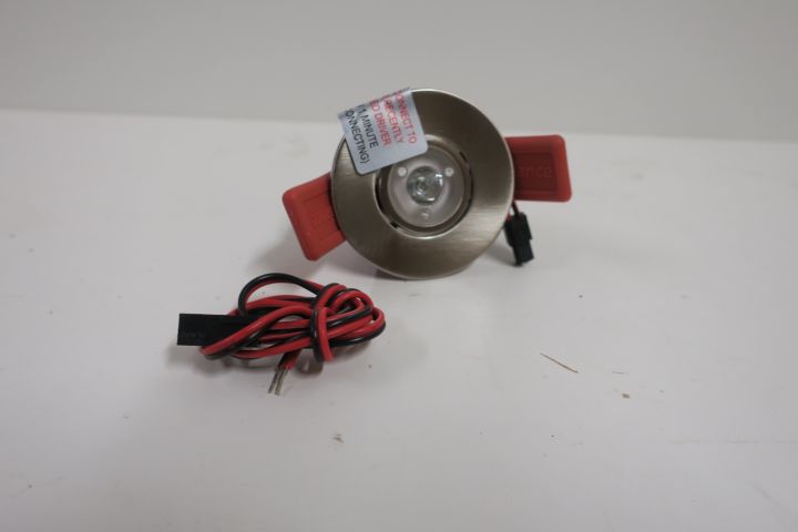 20st Lumiance Instar Mini Led 3W BI - Auktioner online - Nätauktioner ...