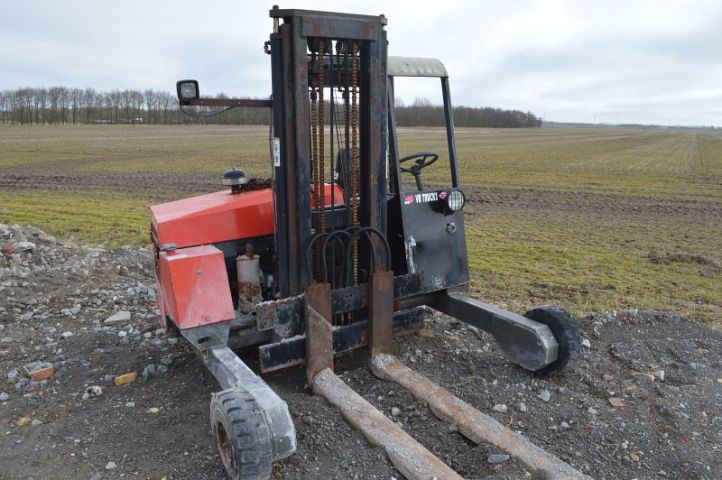Trouck mounted forklift truck: Transmanut TCI 15 - PS Auction - We ...