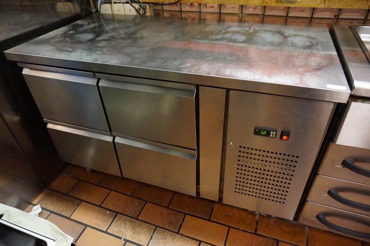 Cooling work table - PS Auction - We value the future - Largest in net ...