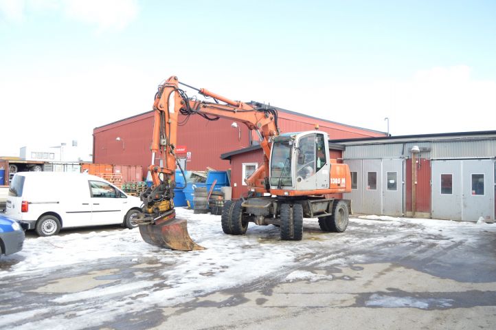 Atlas 1305 with transport truck Bala Agri - PS Auction - We value the ...
