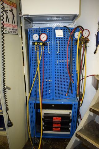 Toolbox with various tools and refrigerant clocks - PS Auction - We ...