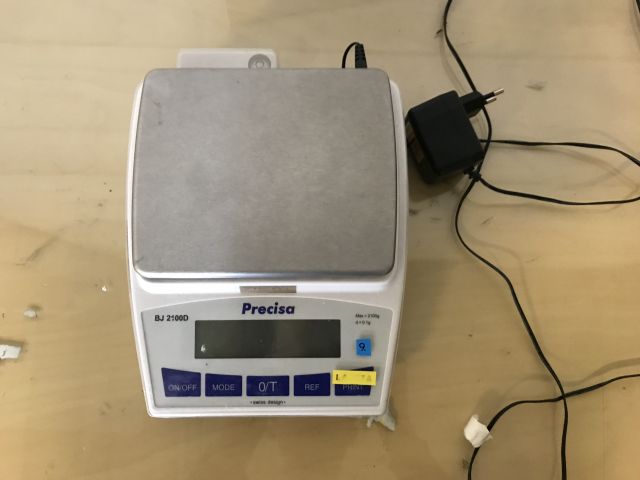 Digital scale Precisa BJ 2100D - PS Auction - We value the future ...