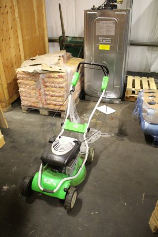 Gräsklippare Viking MB 2 RT och röjsåg Meec - Auktioner online ...