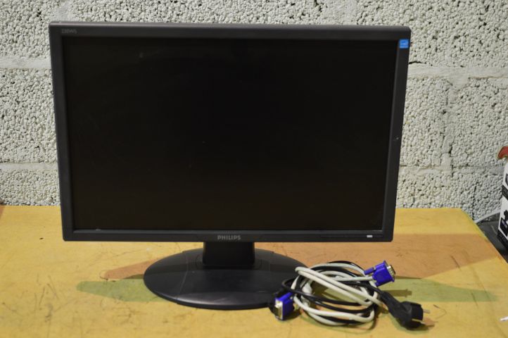 Philips 220WS display 22" - PS Auction - We value the future - Largest ...