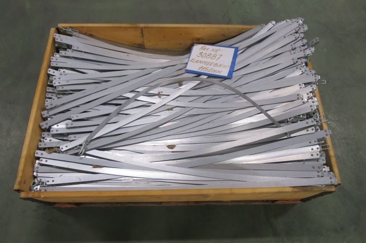 Staple Band - PS Auction - We value the future - Largest in net auctions