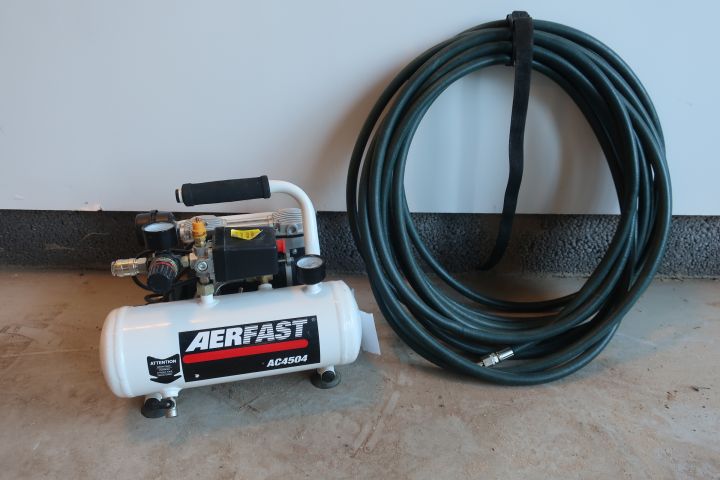 Kompressor med slang, AERFAST AC4504 - Auktioner online - Nätauktioner ...