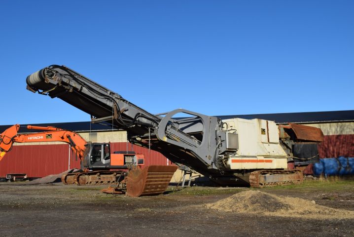 Mobile crushing plant Metso Lokotrack LT 3054 - PS Auction - We value ...