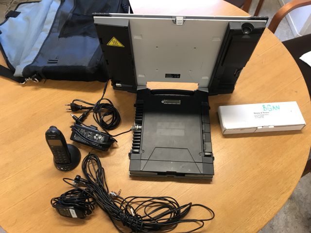 Thrane & Thrane Explorer 700 BGAN satellite phone - PS Auction - We ...