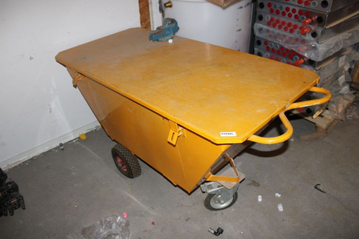 Tool trolley with vice - PS Auction - We value the future - Largest in ...