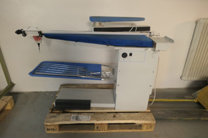 Elektronisk strykbräda/pressbord - Auktioner online - Nätauktioner ...