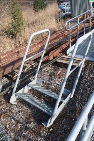 Trappa av stål, galvad, Weland, med ledstänger - Auktioner online ...