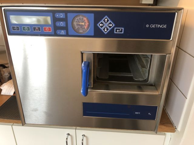 Autoclave - Getinge HS11 - PS Auction - We value the future - Largest ...