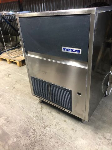 Ice maker Metos 67 / day, volume binge 40 kg. Floor Model - PS Auction ...