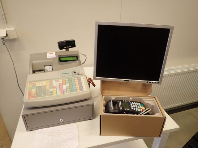Cash register Sharp ER-A 420 with screen and payment terminal. - PS ...
