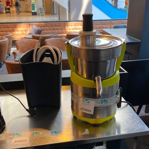 Santos 68 Raw Juice Centrifuge - PS Auction - We value the future ...