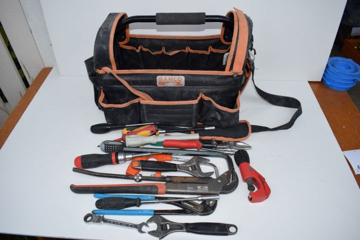 Bacho tool bag with pipe tools etc. - PS Auction - We value the future ...
