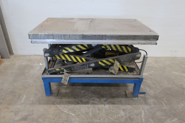 Lifting table Silverstone 1000 - PS Auction - We value the future ...