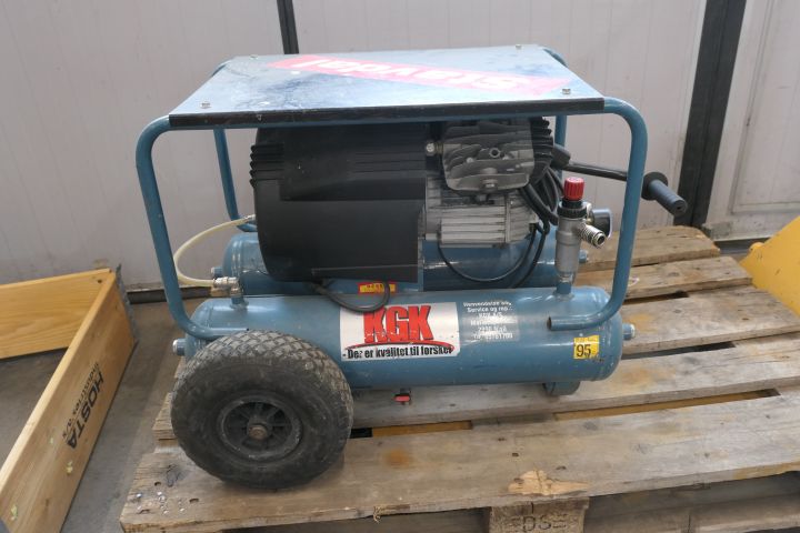 Compressor Fiac Pony VX 304 - PS Auction - We value the future ...