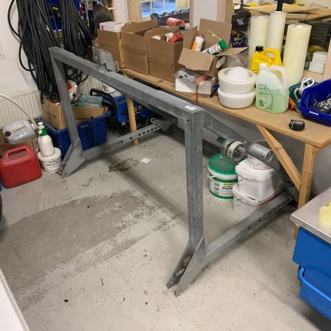 Kabelstativ 156x105 cm ca - Auktioner online - Nätauktioner ...