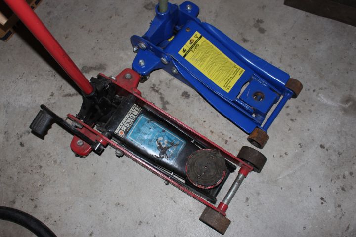 Workshop jacks 2 pcs - PS Auction - We value the future - Largest in ...