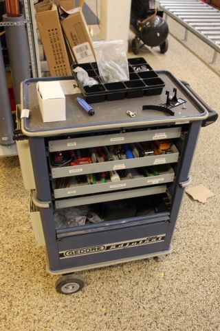 Verktygsvagn med innehåll - PS Auction - We value the future - Largest ...