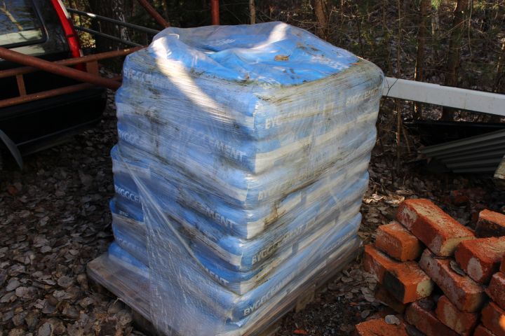Pall med cement, Byggcement, 30säck - Auktioner online - Nätauktioner ...