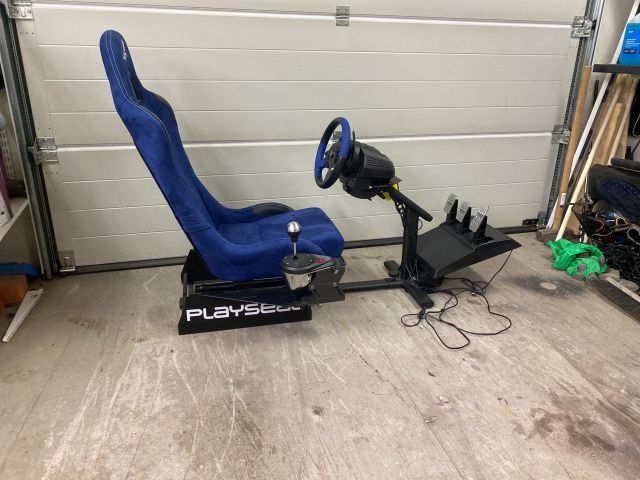 Playseat komplett för playstation - Auktioner online - Nätauktioner ...