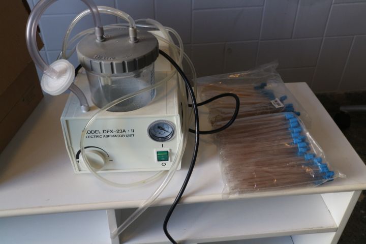 Saliva suction machine - PS Auction - We value the future - Largest in ...