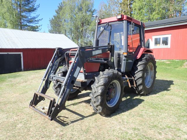 CASE INT 585XL 4WD Reg: NMC495 - Auktioner online - Nätauktioner ...