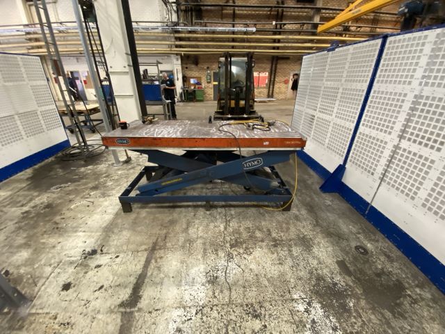 Hymo lifting table 3000kg - PS Auction - We value the future - Largest ...
