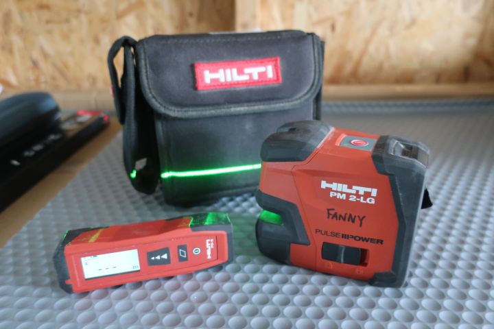 Green line laser and rangefinder - HILTI # 3 - PS Auction - We value ...