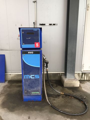 Fuel station HVO with tank and two pumps - PS Auction - We value the ...