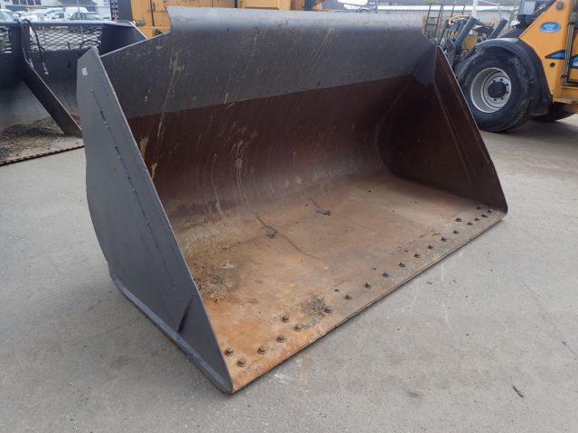 Material bucket large BM - PS Auction - We value the future - Largest ...