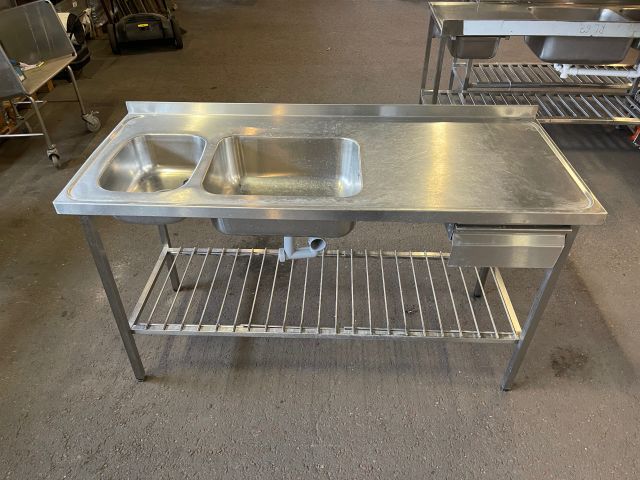 Sink with double sinks, 1 drawer, folded back edge and lattice shelf ...